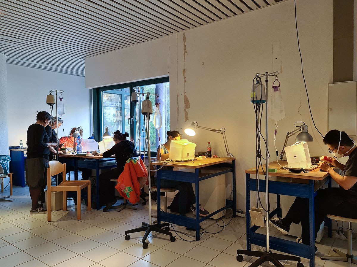 Edelsteinbearbeitung mit Julia Maria Künnap